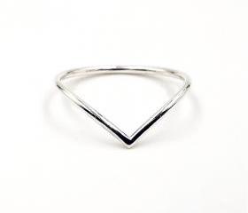 Thin Chevron Ring Sterling Silver V Shaped Ring Wishbone Ring Silver on ...